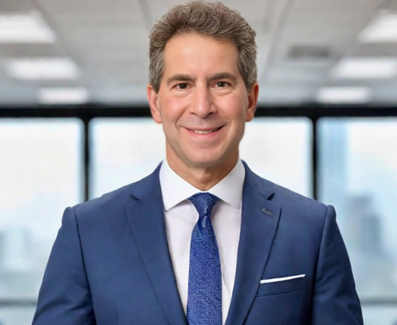 Dr. Levine: Expert Ophthalmologist in NJ | Cliffside Eye Center